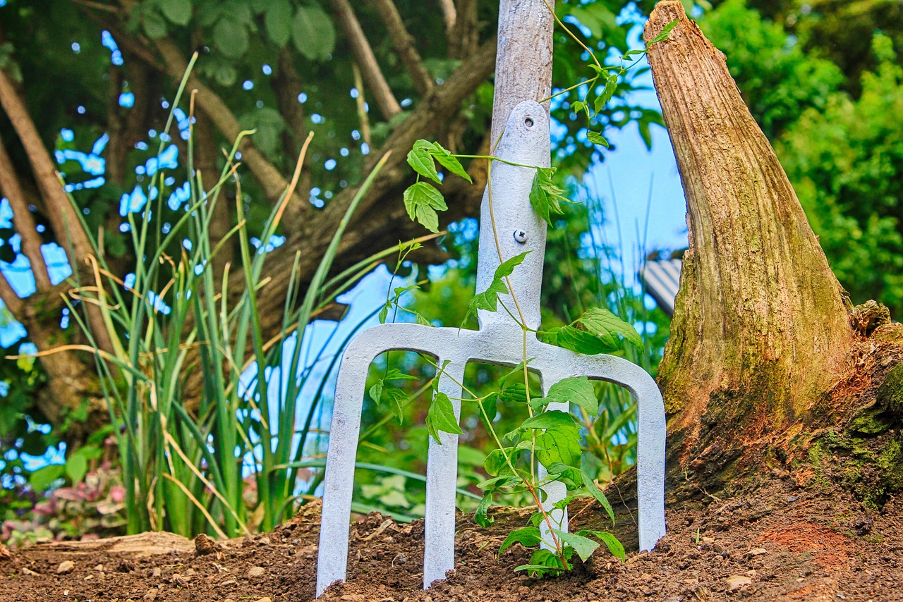 7 Best Pitchfork For Mulch - FarmTilling