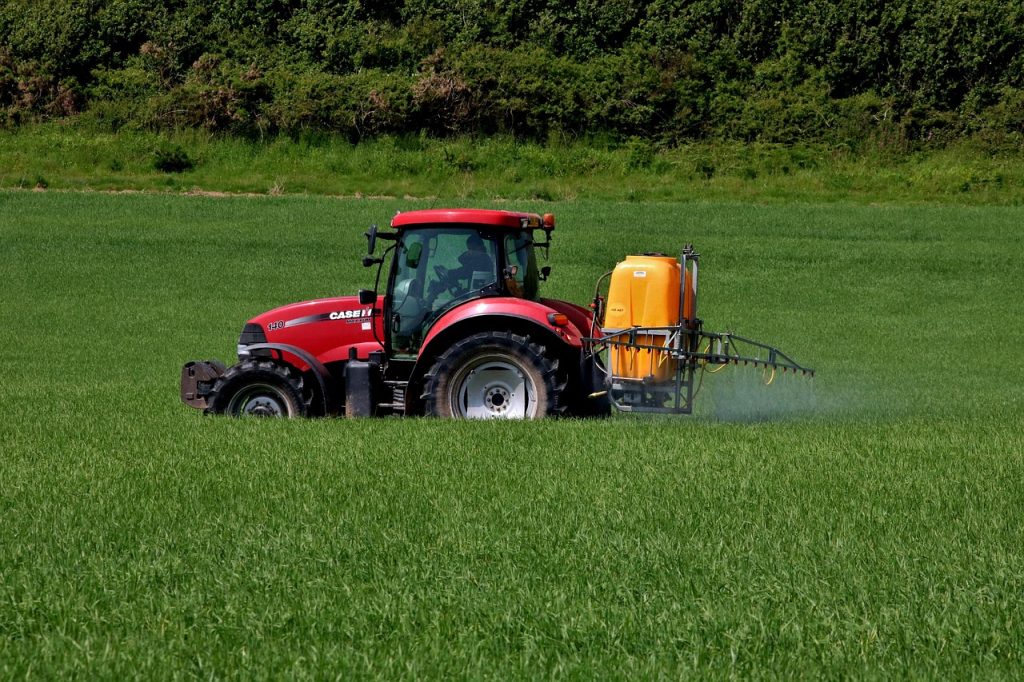 Why Farmers Choose Red Case IH Tractors With Sprayers For Modern ...